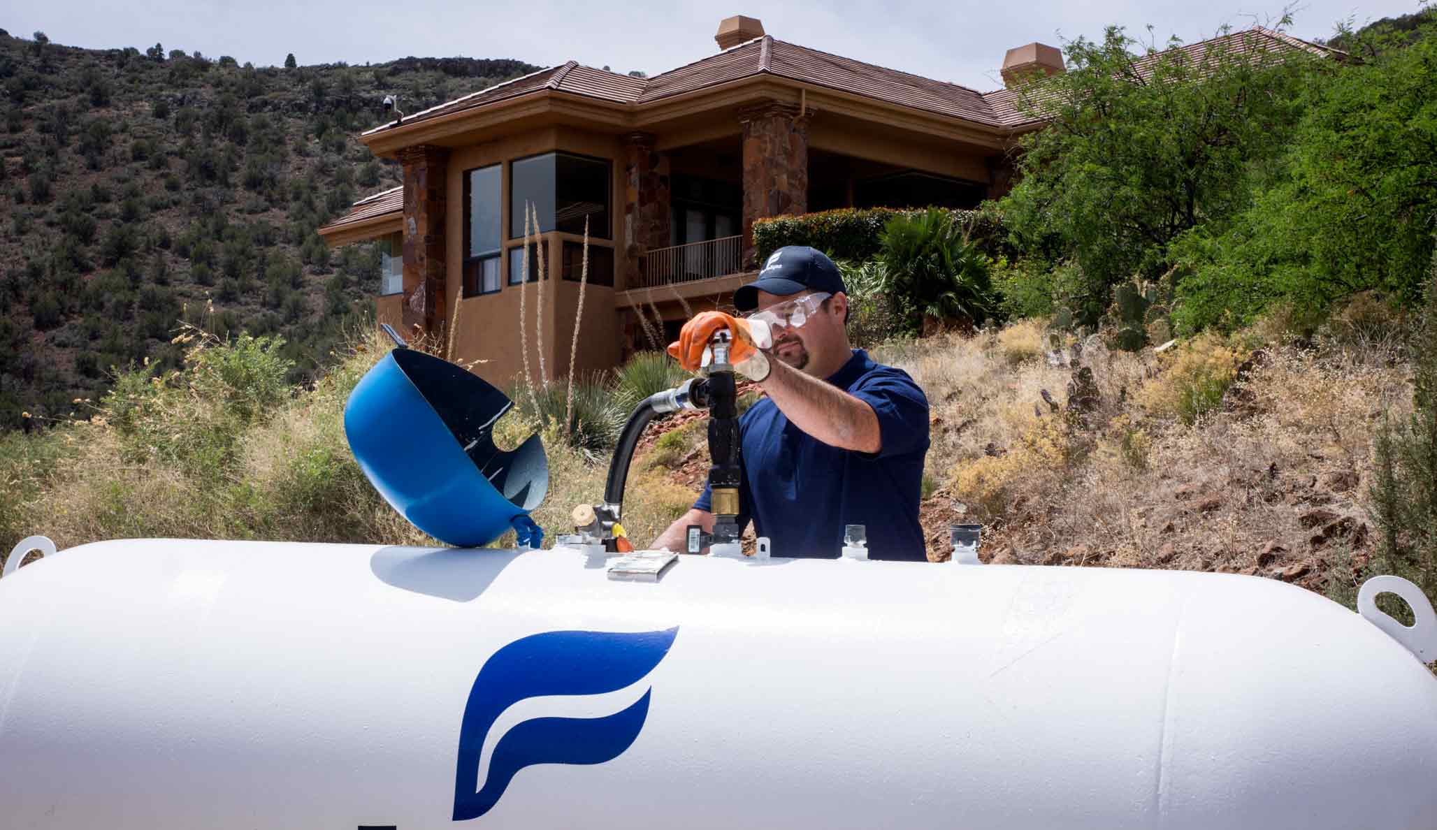 How to heat an off-grid home | Off-grid heating | Ferrellgas | Fuel ...